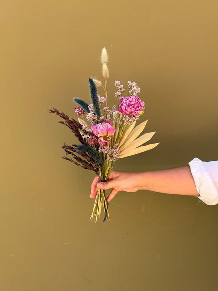 Dried Flowers in a Bud Vase | Hanukkah Flowers | Same-Day Delivery ...